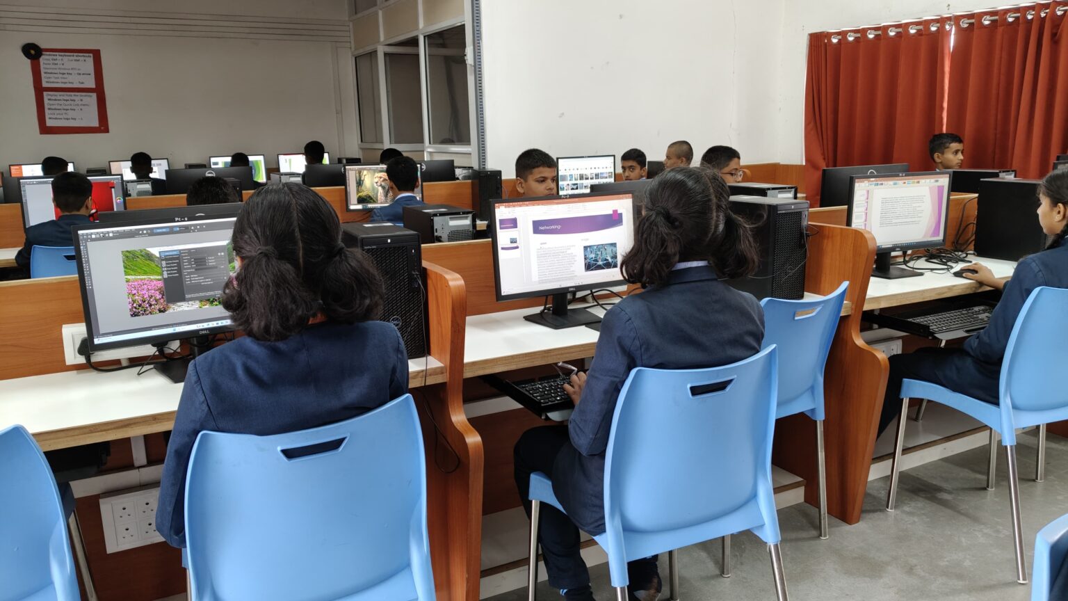 Computer Lab – MVPS's Horizon Academy, Pimpalgaon